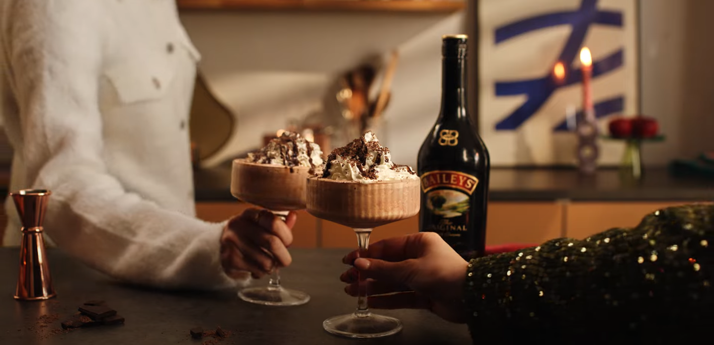 Baileys: History, origins, and interesting facts about Irish liqueur ...
