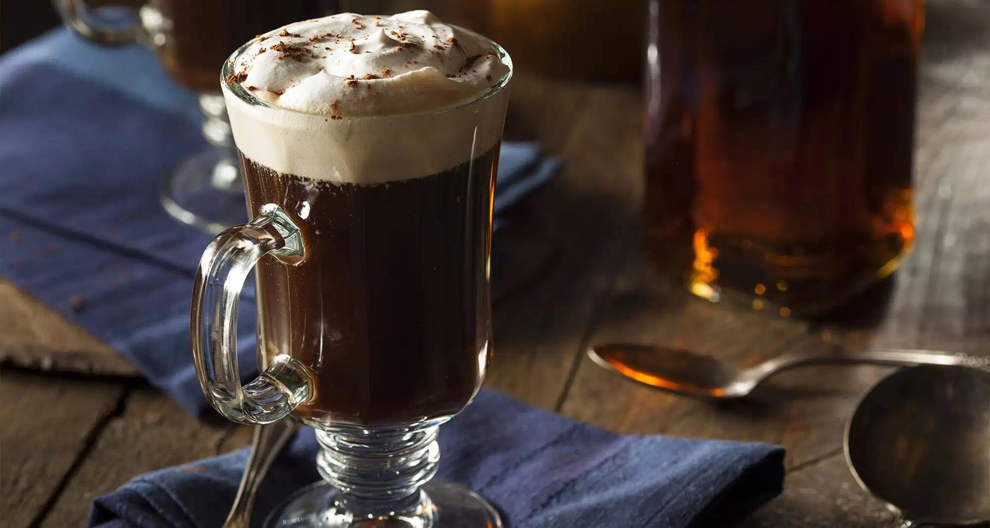 Írska káva – tradičný recept na originálnu Irish coffee