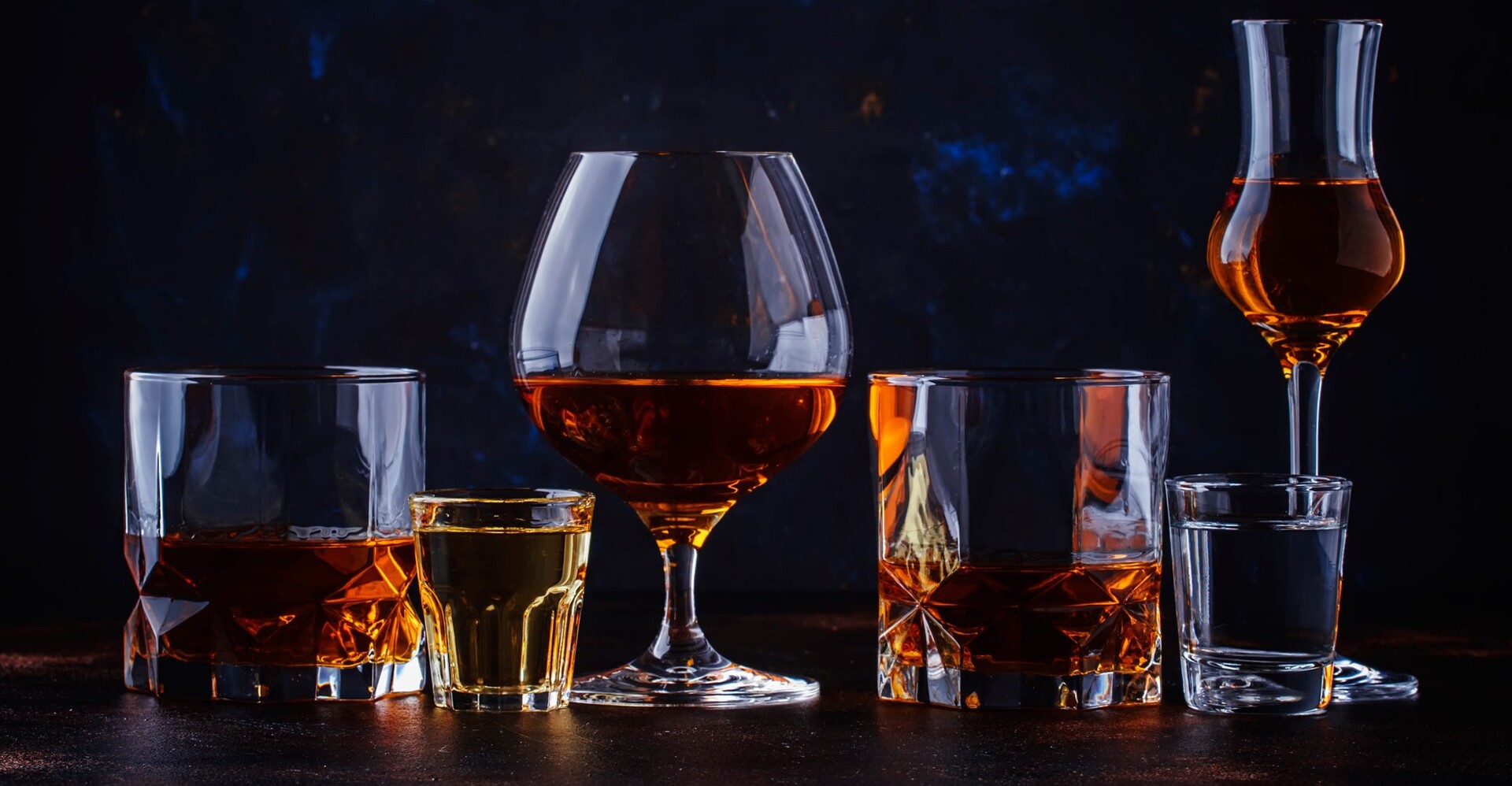 How to drink brandy – the right temperature, glass and serving tips ...